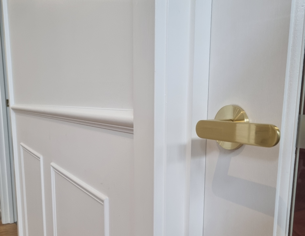 A Guide to Common Door Types in Australia – HardwareBox